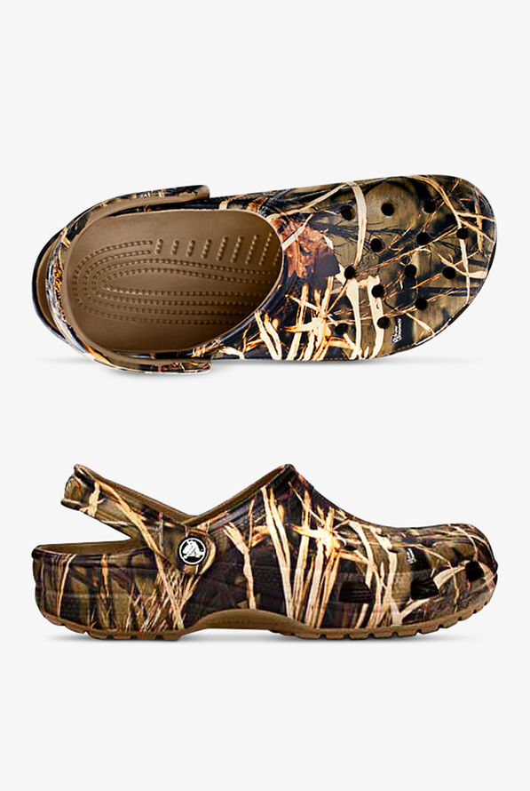 Crocs Unisex Classic Realtree Clogs, Nursing Clogs